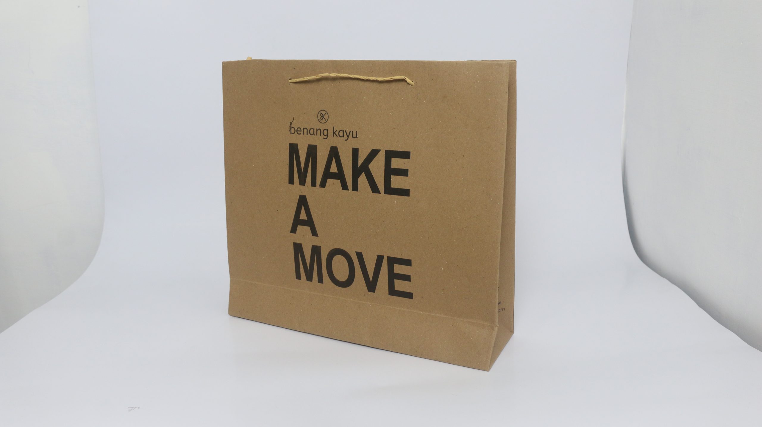 Tas Kertas Benang Kayu